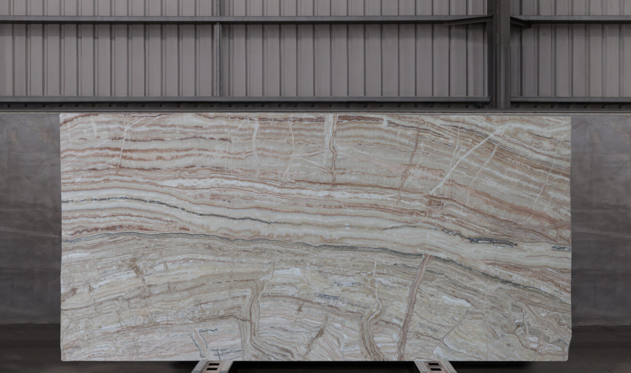 Jurassic Light Traonyx